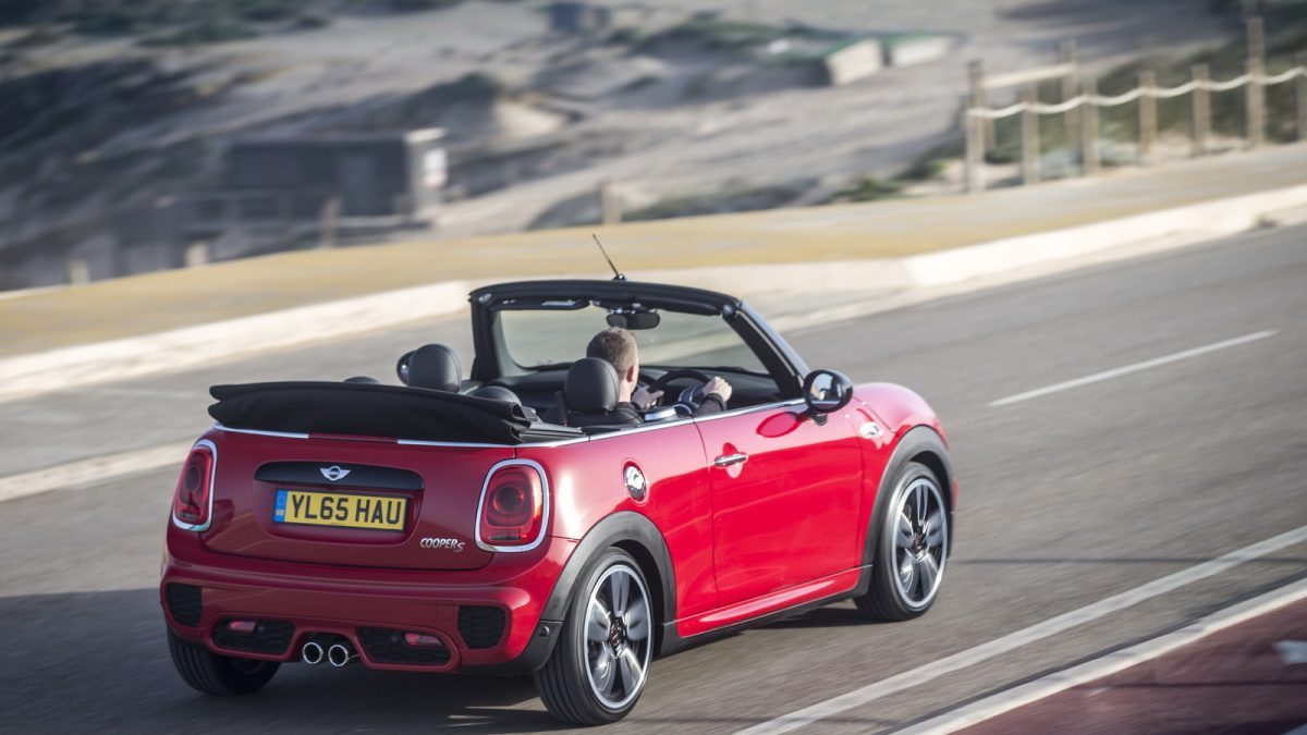 El nuevo Mini Cabrio es capaz de avisarte sobre cuándo va a llover