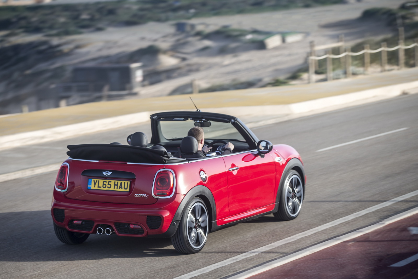 El nuevo Mini Cabrio es capaz de avisarte sobre cuándo va a llover