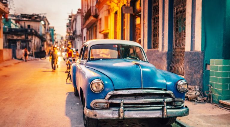 'Almendrones', los coches cubanos que han logrado sobrevivir a Fidel