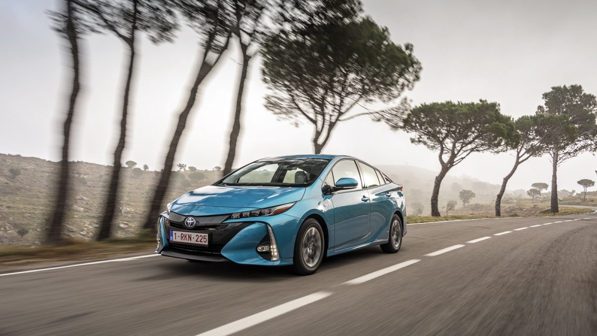 El Toyota Prius híbrido enchufable promete 50 km en modo eléctrico