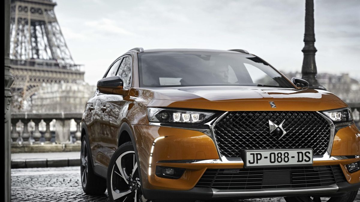 DS 7 Crossback, el SUV que sabe 'leer' el estado de la carretera