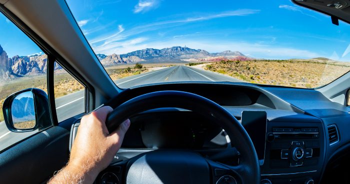 Las 10 funciones de tu parabrisas que no conocías | Actualidad | Motor ...