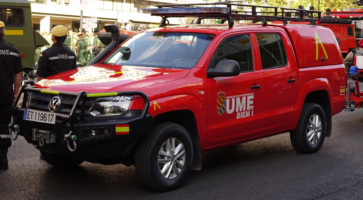 Los vehículos que la UME utiliza en su lucha contra el Covid-19 ...