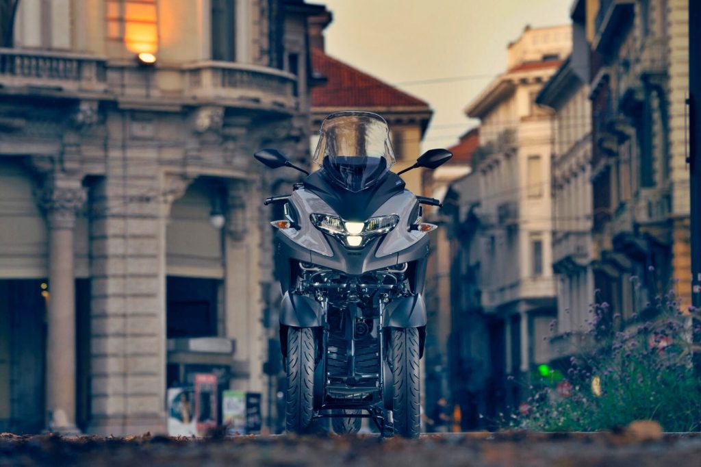 Yamaha Tricity 300: tres ruedas para debutar con las motos