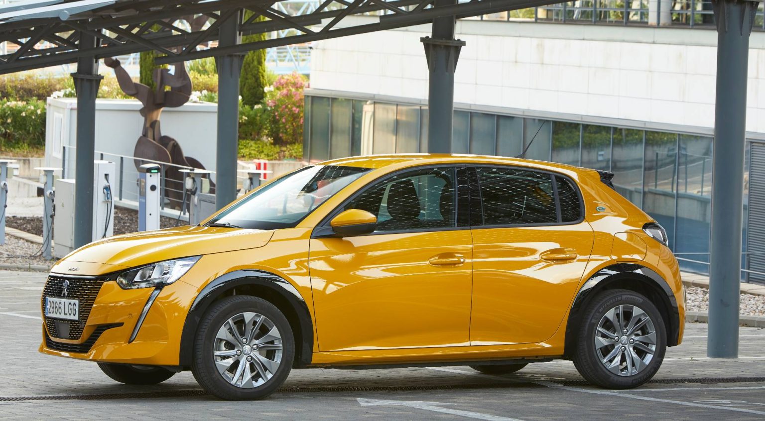 ¿Cuál es el mejor coche eléctrico por su relación entre la calidad y el precio?