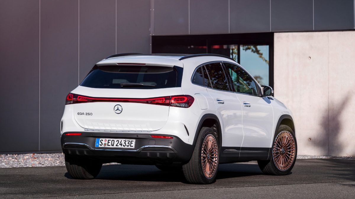 La elegante estética del nuevo Mercedes EQA | Eléctricos | Motor EL PAÍS