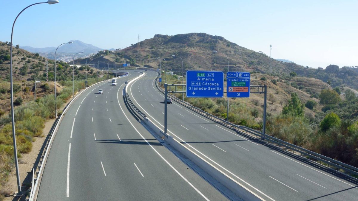 Cómo se pagará en las autovías: por kilómetro o con viñeta | Actualidad ...