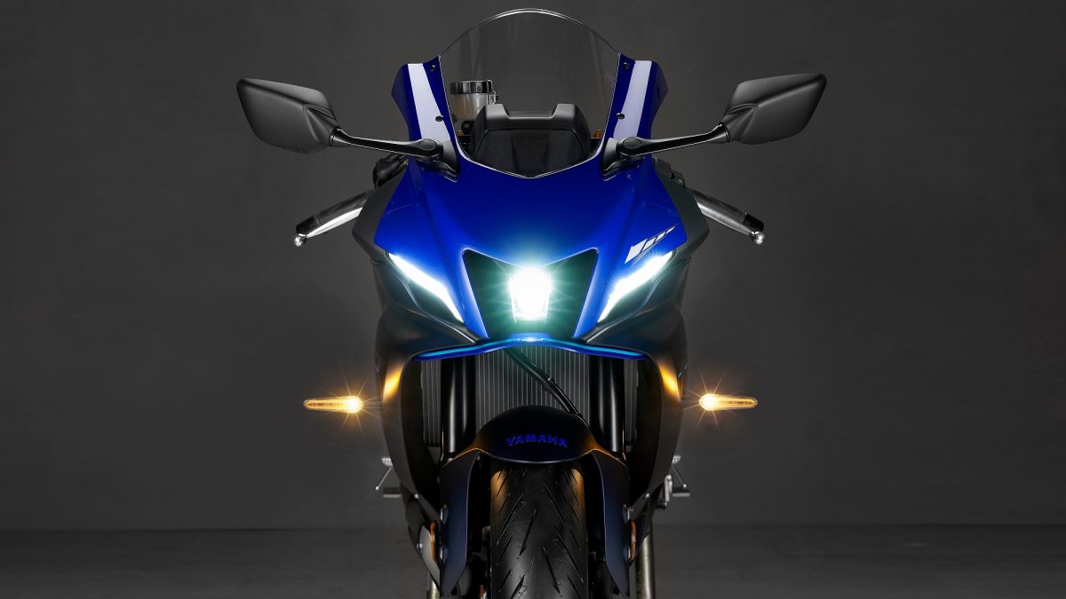 La nueva Yamaha R7 se revela como una deportiva razonable | Motos ...