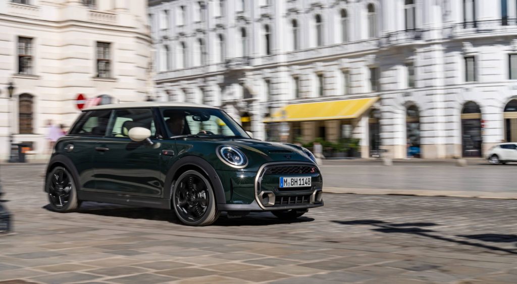 Mini reinterpreta un clásico con una edición especial del Cooper S