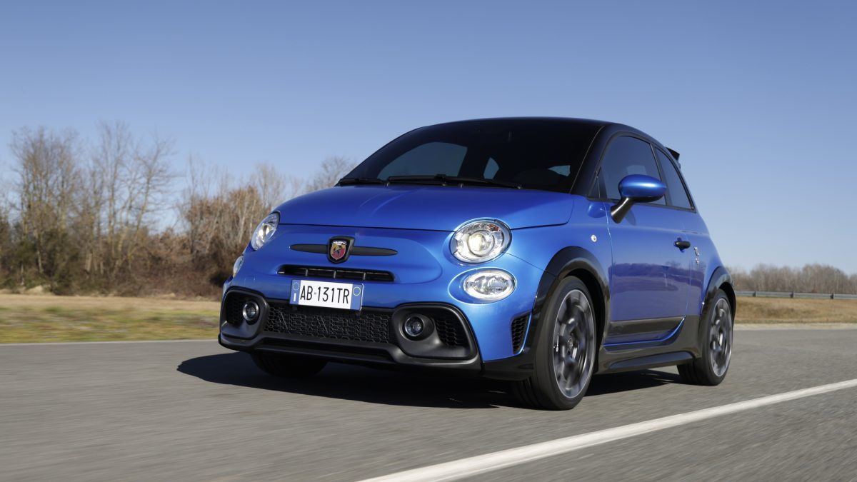 El nuevo Abarth rinde tributo a un clásico de los ‘rallies’