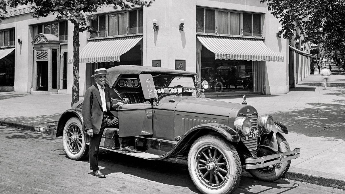 Cuál es el origen de los coches Lincoln y el porqué de su símbolo