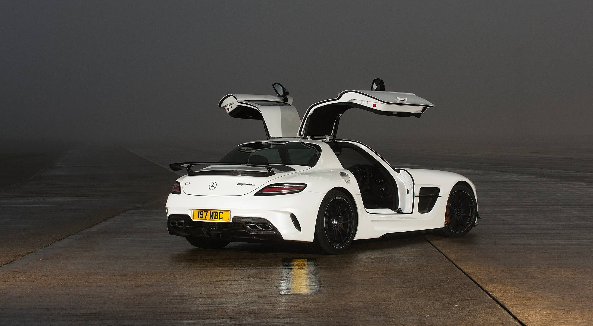 Los impresionantes coches de Roger Federer