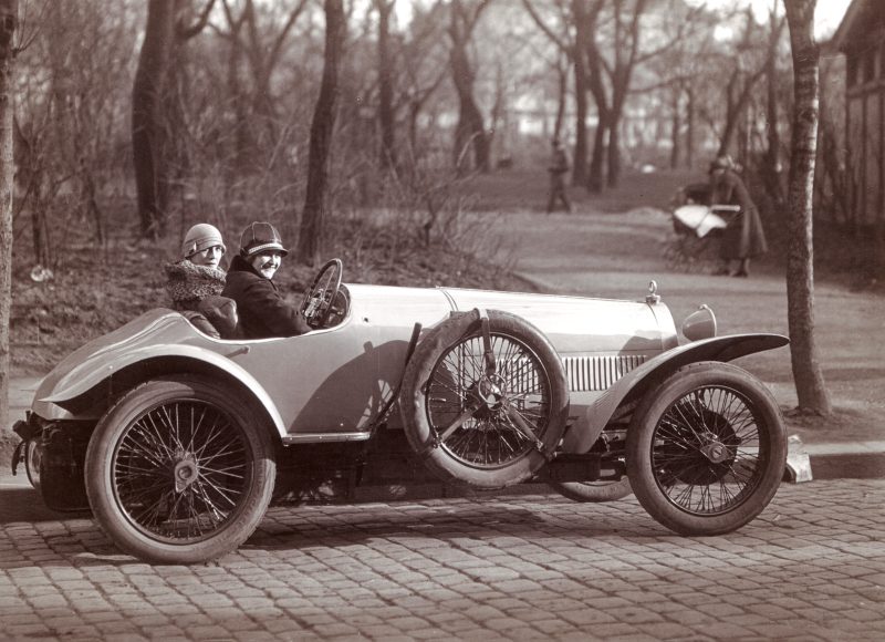 Quién era Bugatti y por qué su logo es tan especial