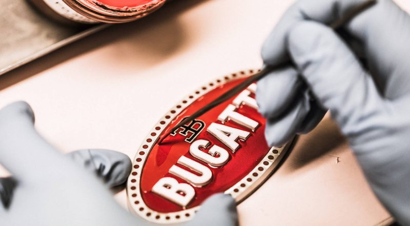 Quién era Bugatti y por qué su logo es tan especial