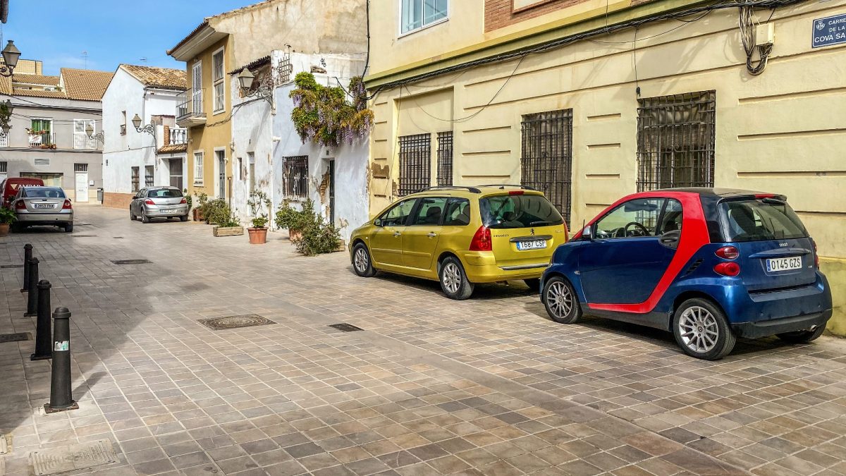¿Cómo saber por la matrícula si un coche tiene una multa?