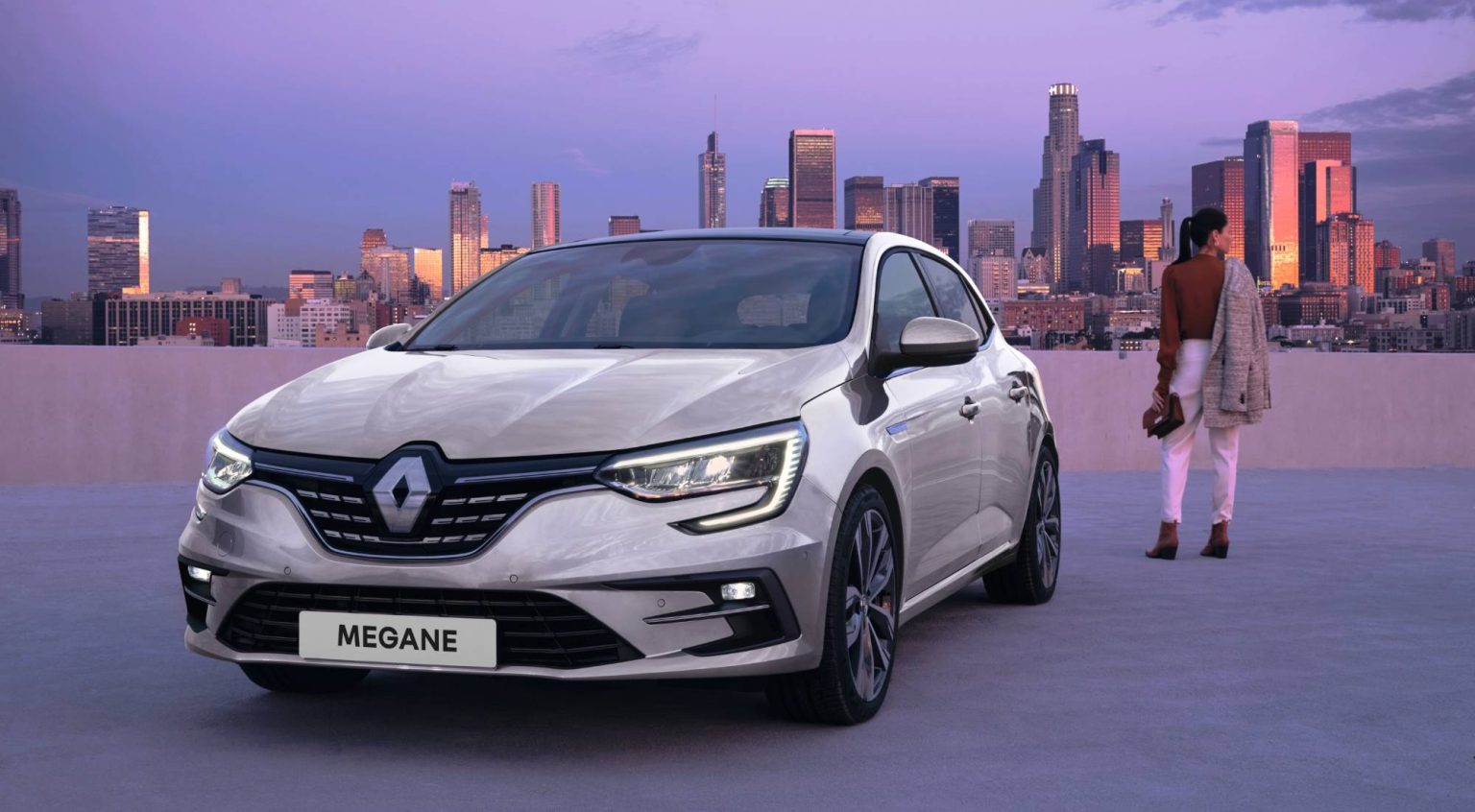 Buen precio y etiqueta Cero: los cinco híbridos enchufables más baratos