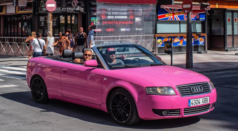 Los coches reales de la muñeca 'Barbie'