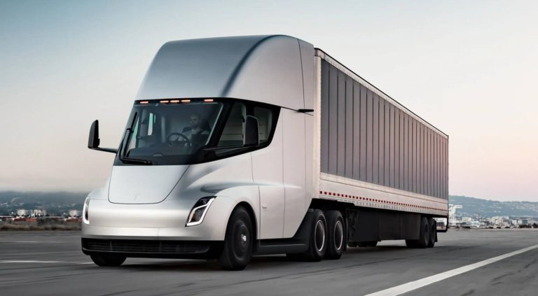 El Tesla Semi ya es oficial: 800 kW de potencia, carga ultrarrápida y ...