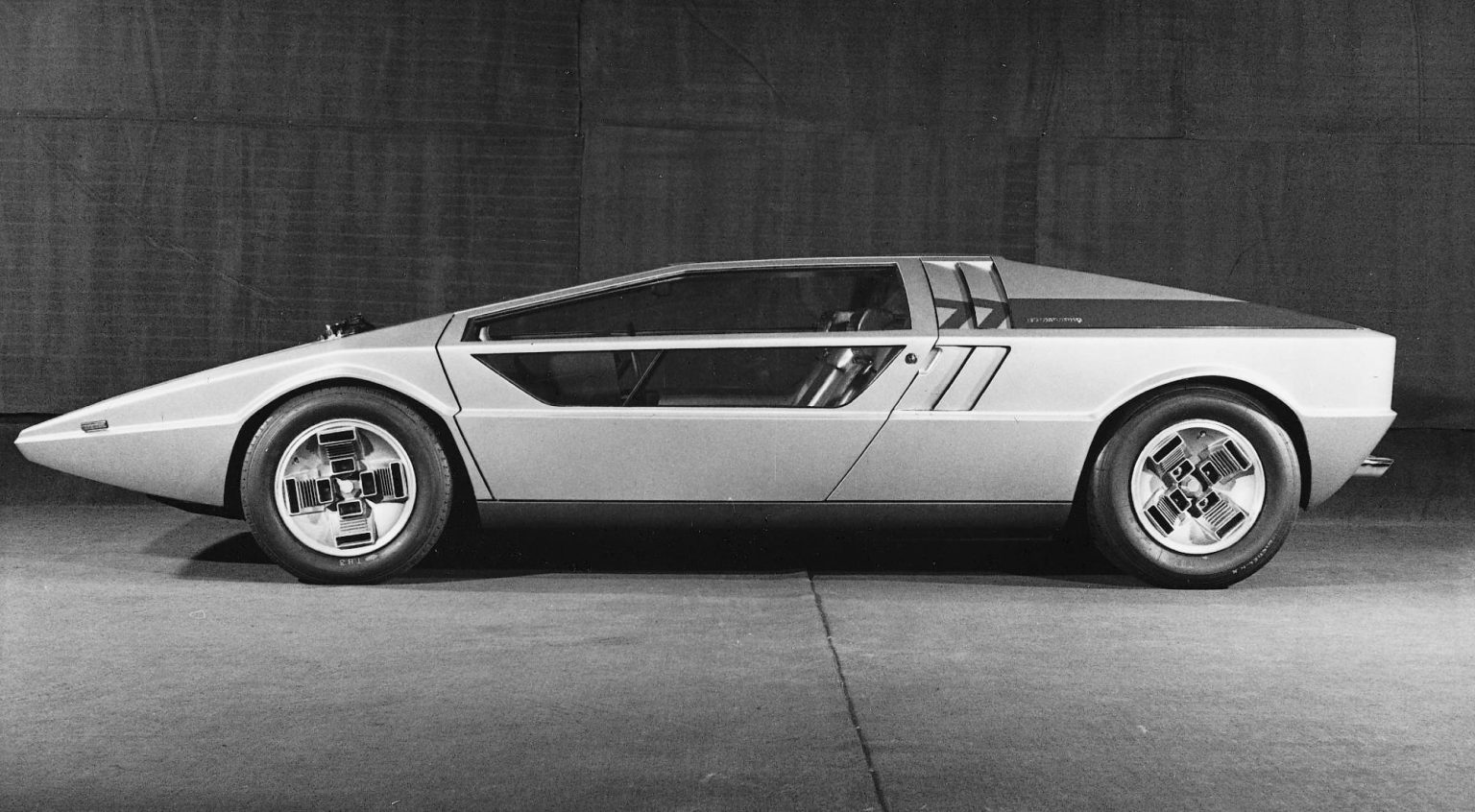 Quiénes eran los hermanos Maserati y qué significa su tridente