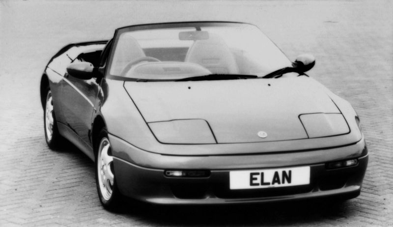 Los coches más bonitos e inolvidables con faros retráctiles