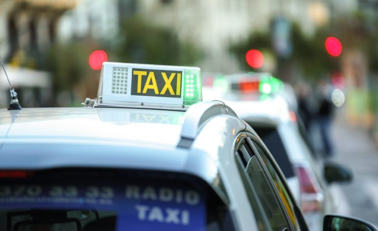 ¿Qué significa VTC?: esta es la diferencia con los taxis