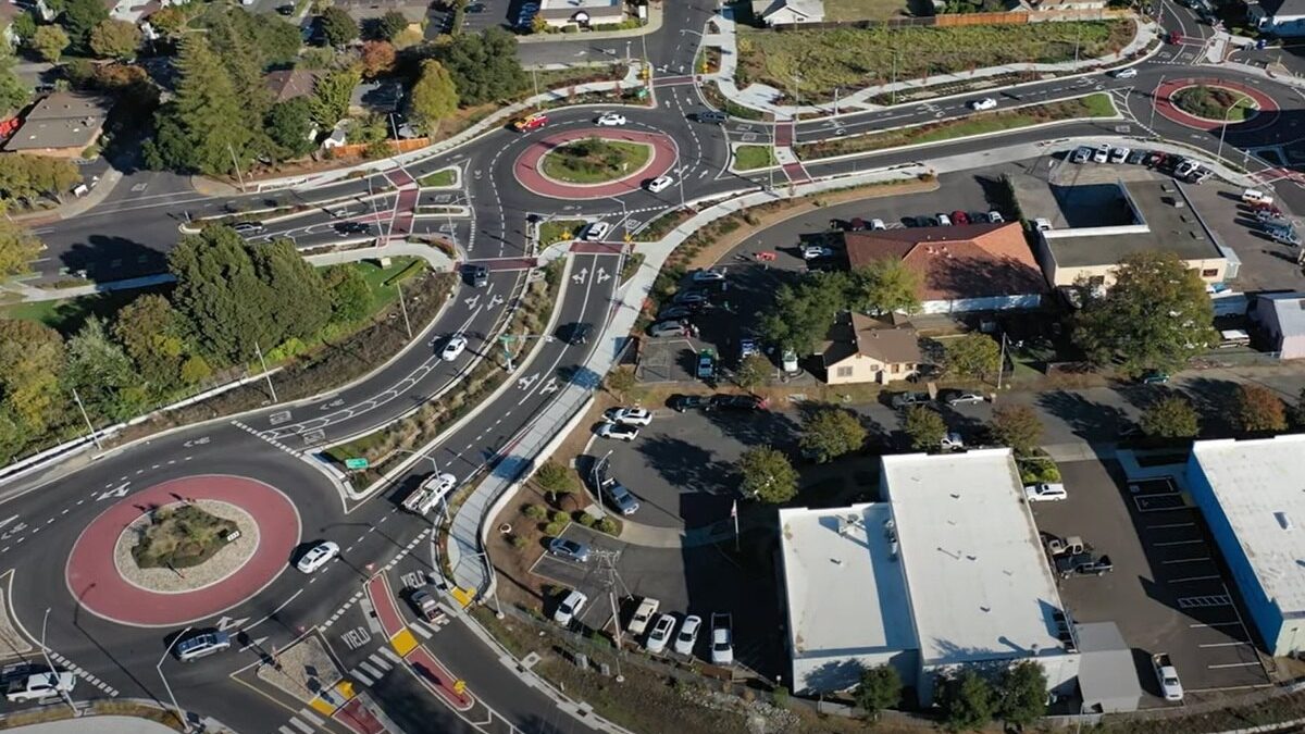 Las turborrotondas dan un paso más allá: ¿qué son y cómo se circula en ellas?