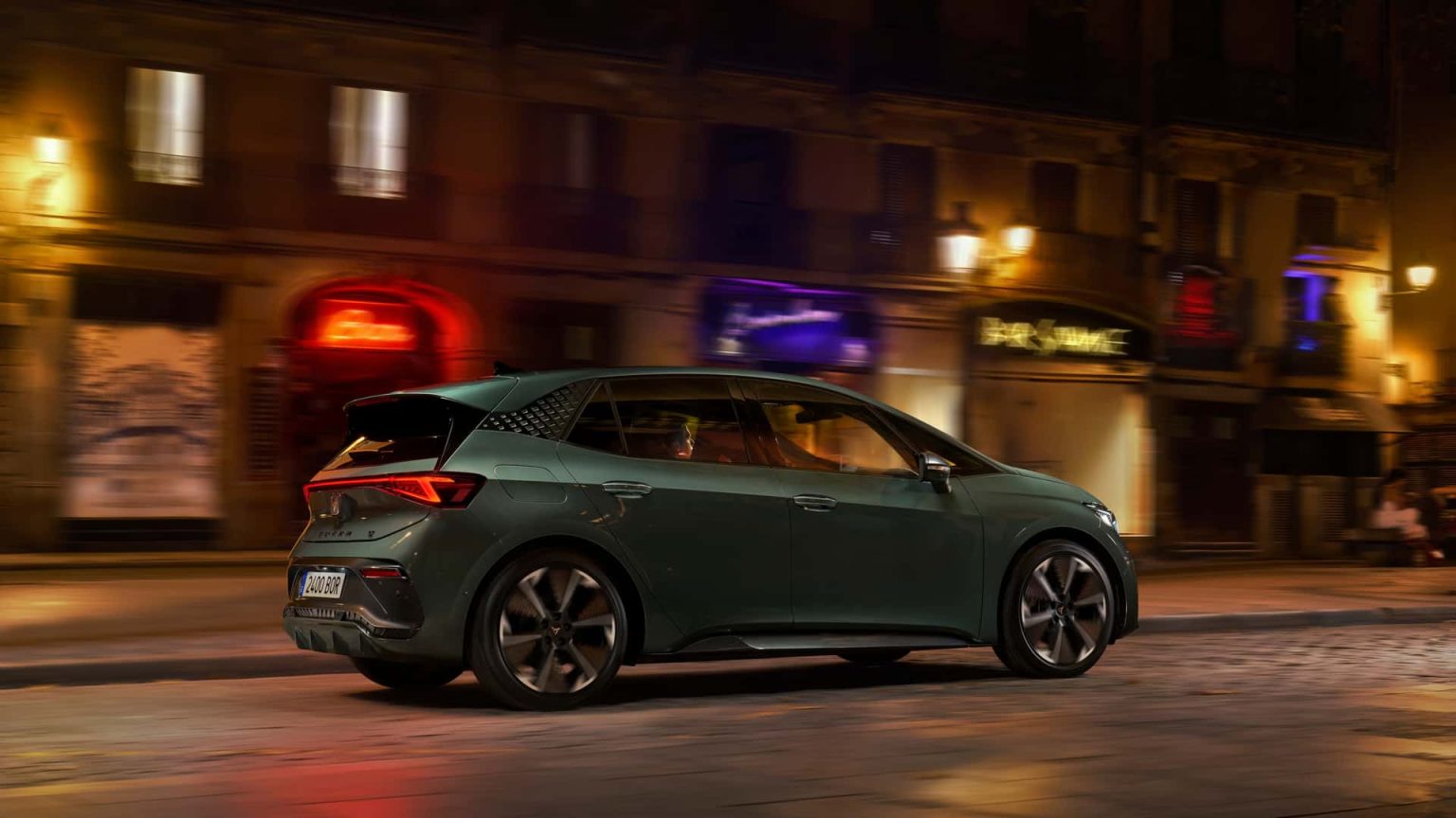 Cupra Born: el eléctrico español exprime su lado deportivo con 326 CV y ...