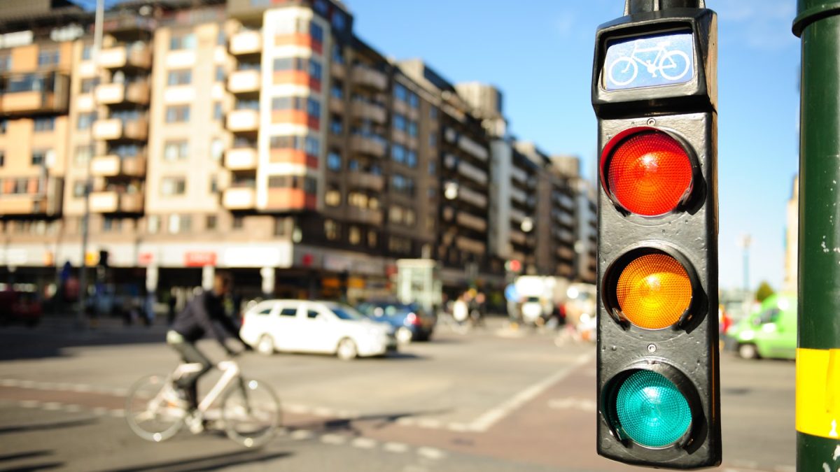 Semáforos en rojo y en verde a la vez: ¿cómo entender los cruces más ...
