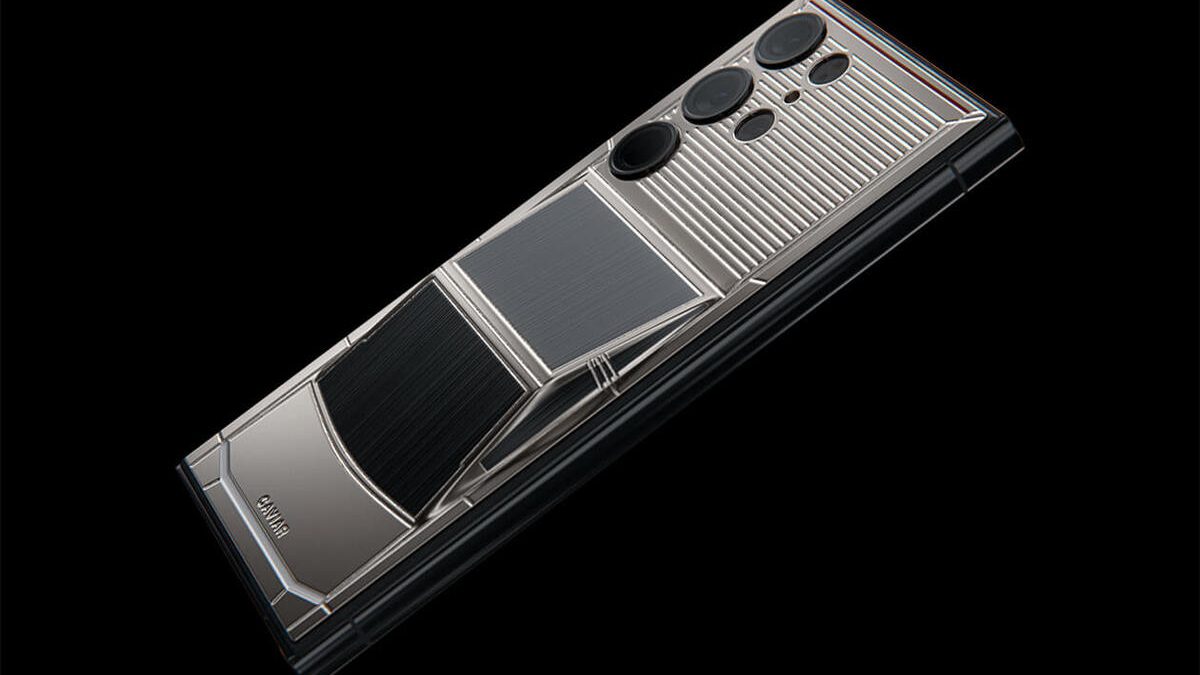 El teléfono móvil que parece un Tesla Cybertruck y tampoco es nada barato