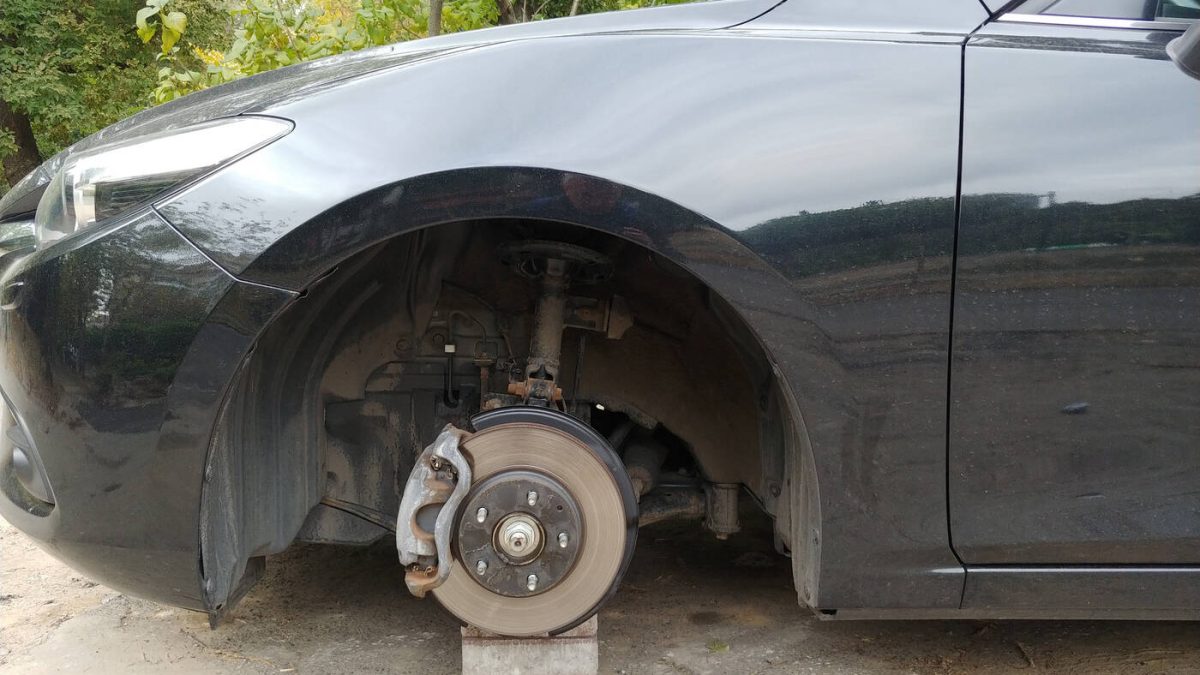 Sin ruedas y sin faros: la ciudad que amanece a diario con coches ...