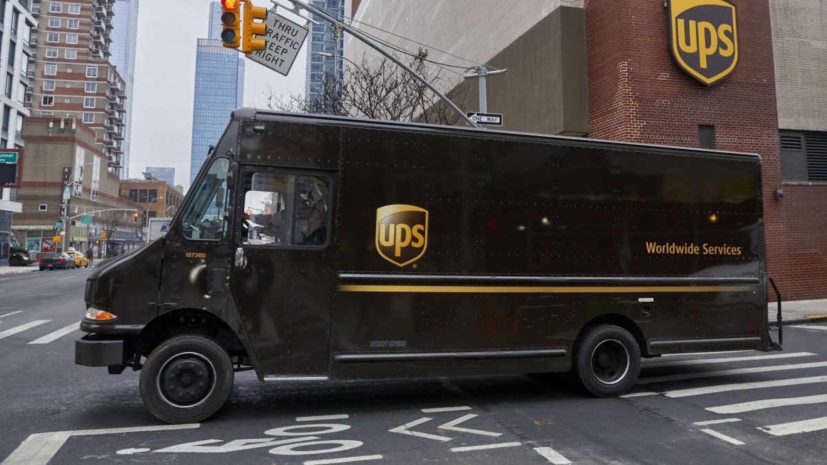 ¿Por qué las furgonetas de UPS nunca giran a la izquierda?: esta es la ...