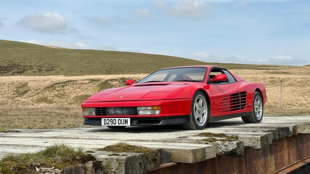Así es el nuevo Ferrari Teslarossa, el Testarossa con motor Tesla