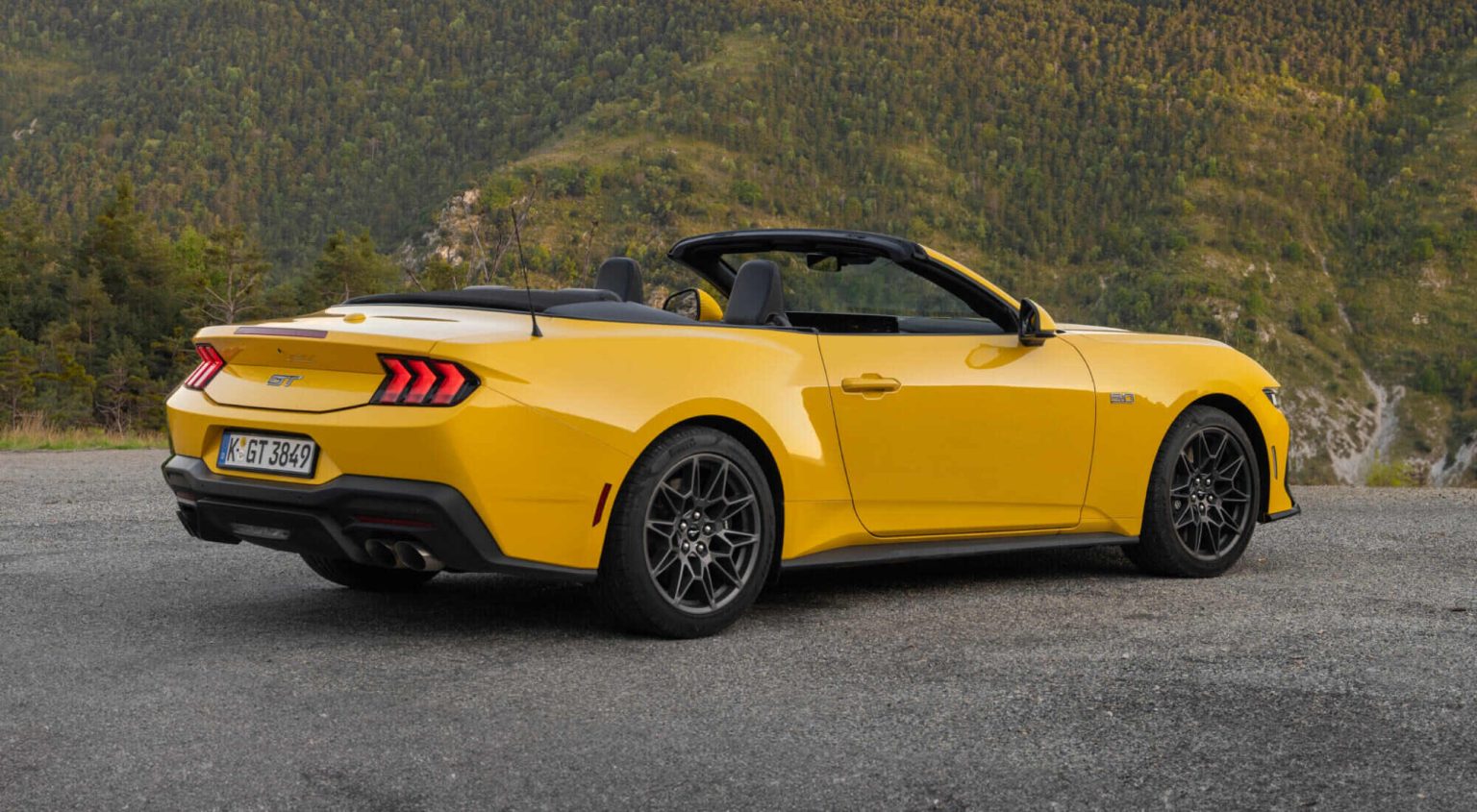 Ford Mustang 2024: el ‘pony’ sigue siendo el líder de la manada