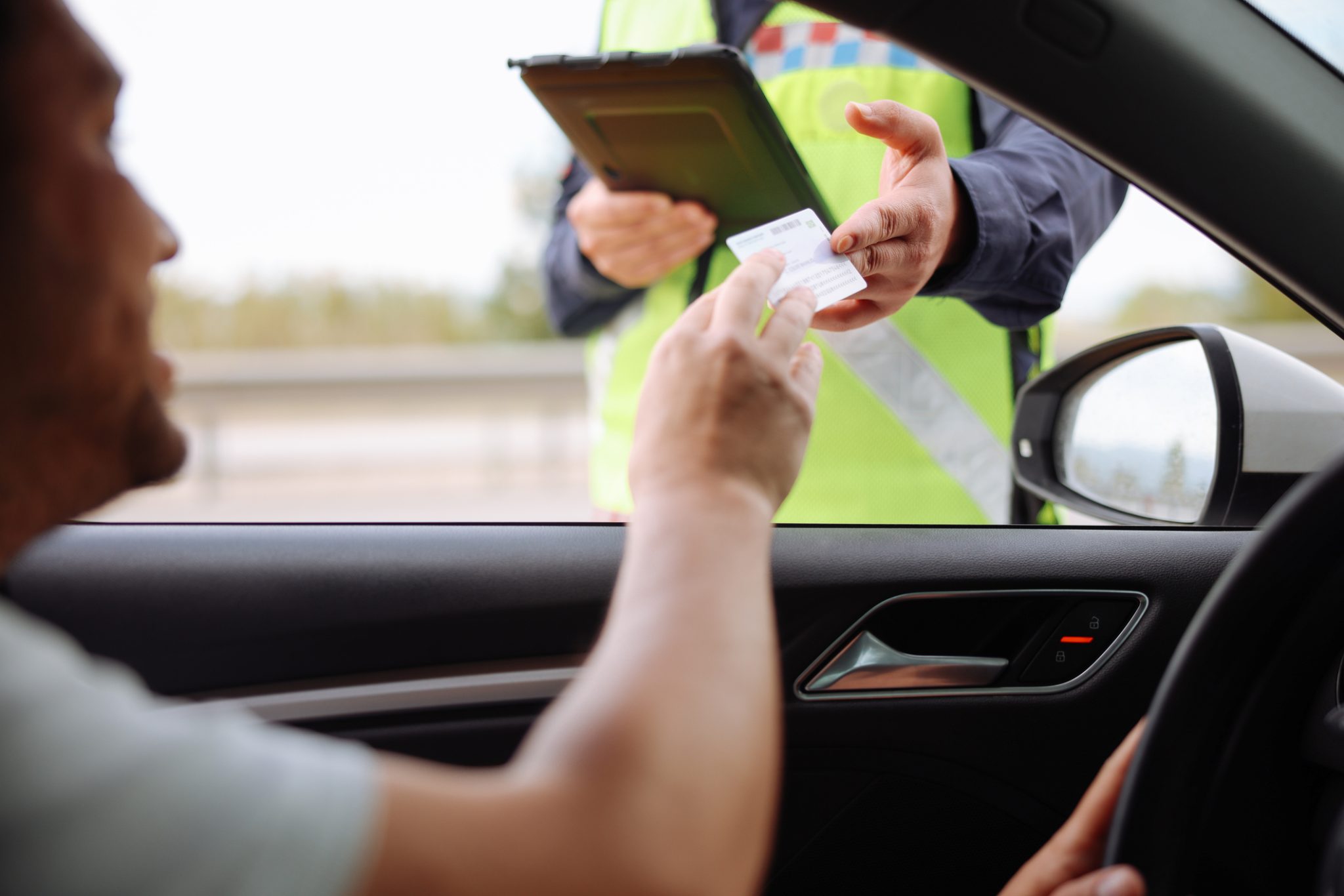 Así son las multas exprés de la DGT: estos son los conductores que ya no tienen escapatoria
