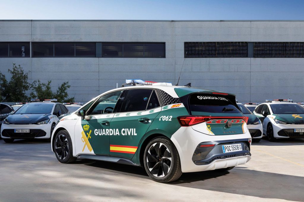 Los coches de la Guardia Civil: del pequeño Seat 127 a los modelos ...