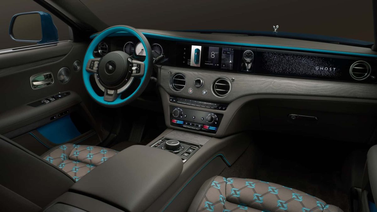 El Rolls-Royce Ghost se actualiza, pero mantiene su motor V12 de casi ...
