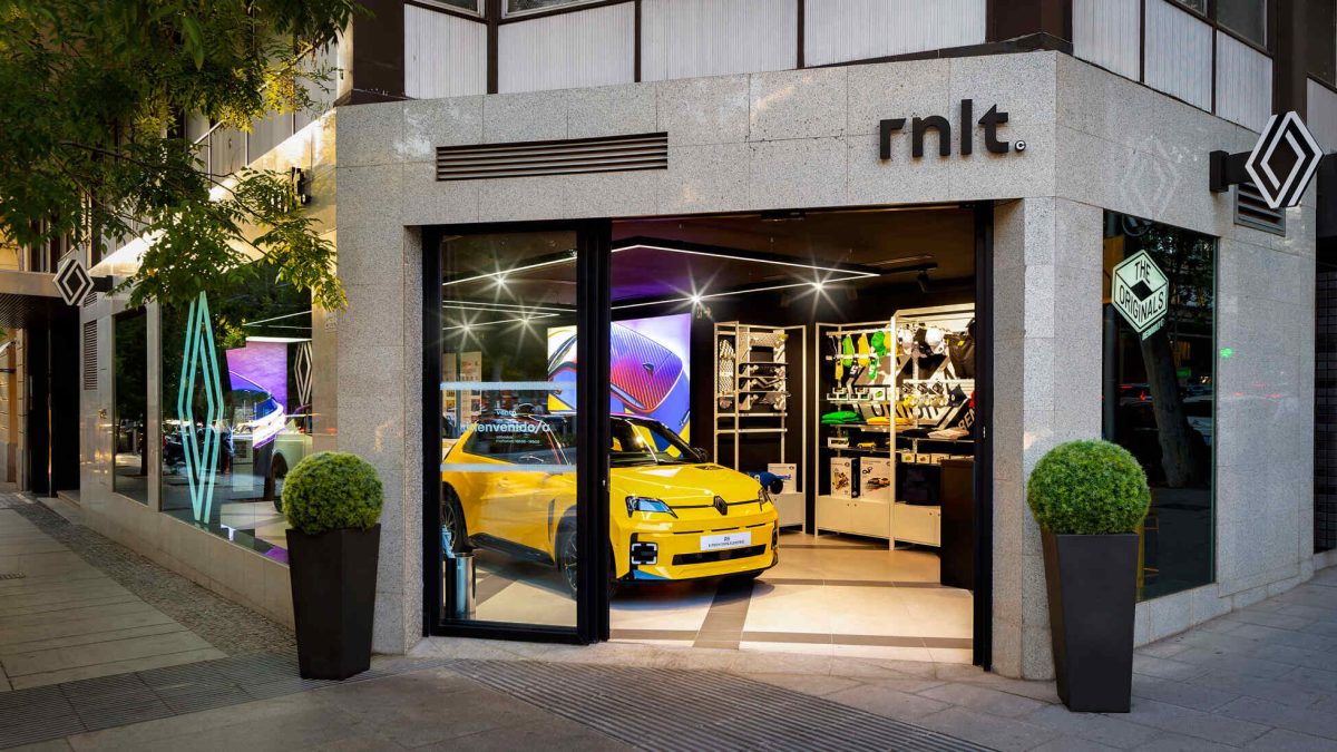 ¿Por qué Renault ha perdido sus vocales y ahora es rnlt?