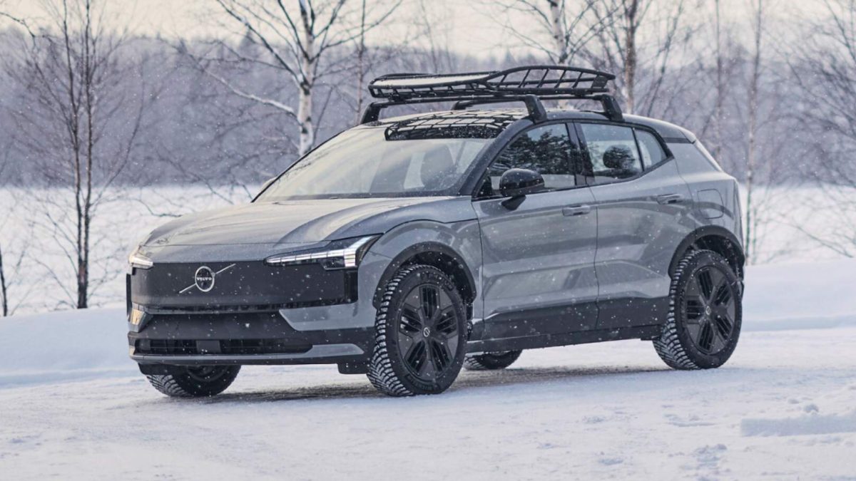 El EX30 Cross Country muestra la cara aventurera del SUV eléctrico ...