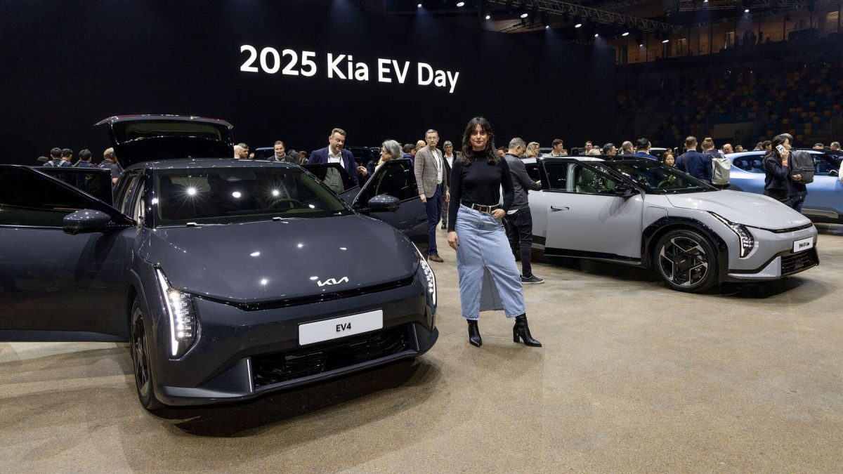 El nuevo Kia es eléctrico, pero no es un SUV: el EV4 promete hasta 630 ...