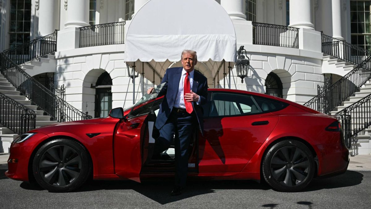 Donald Trump presume de coche nuevo, pero jamás podrá conducirlo: esta ...