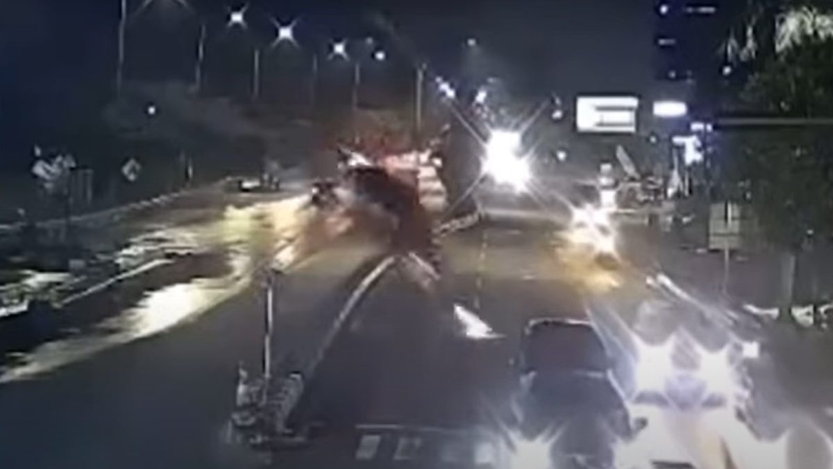 Google Maps guía a unos conductores por un puente sin terminar: el ...