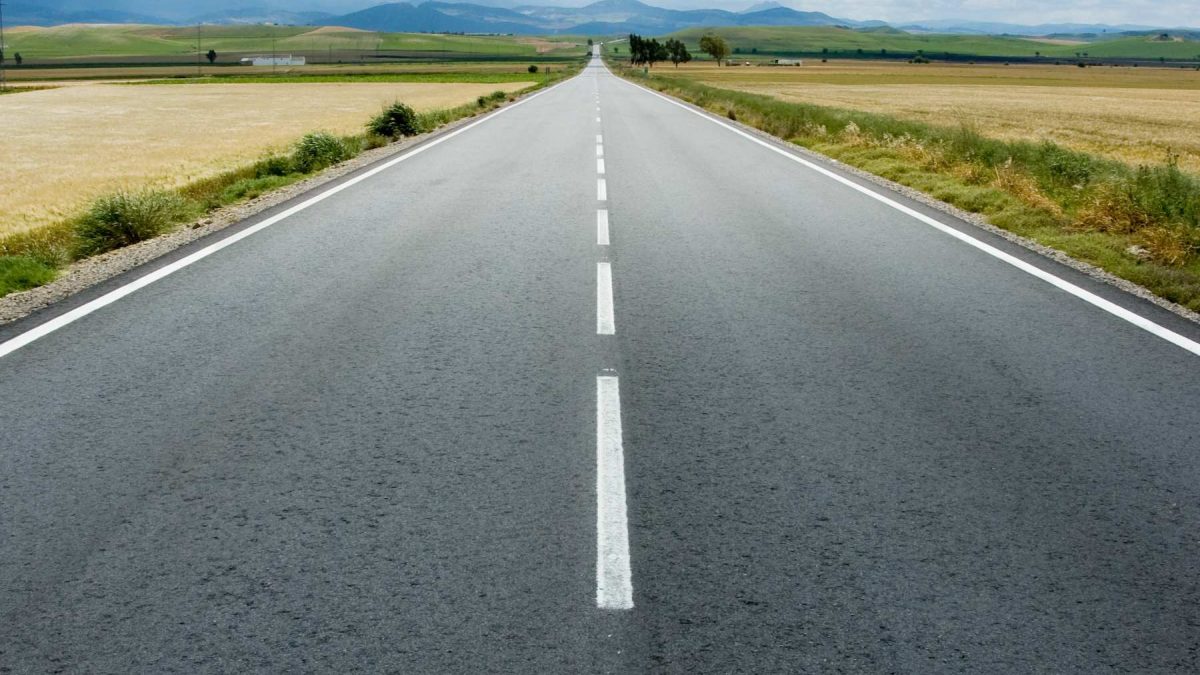 ¿Cuál es el tramo de carretera con la recta más larga de la Comunidad ...