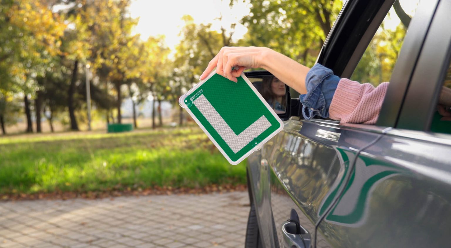 Sí, Lamine Yamal puede conducir con 17 años: ¿cómo es posible?