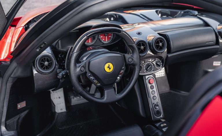 El 'cavallino rampante' se dispara: un Ferrari Enzo supera los 2,9 ...