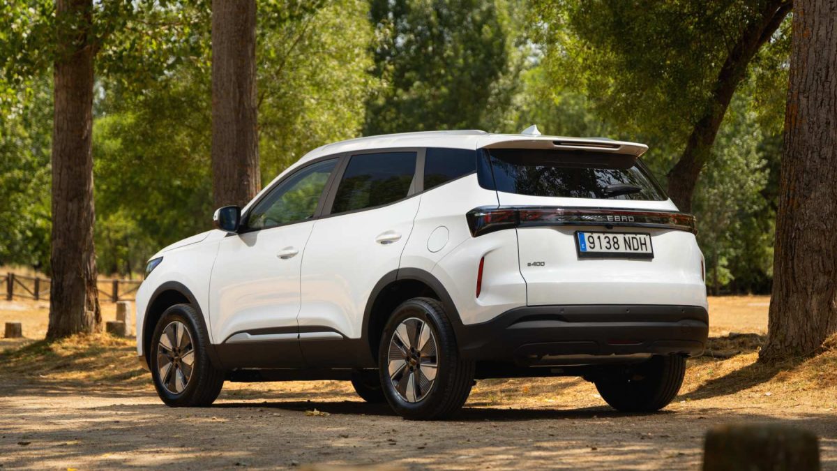 Así se mueve el Ebro S400, el SUV más pequeño de la marca española
