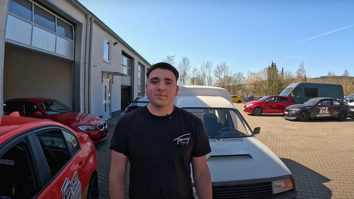 Tiene 20 años y una Citroën C15 del año 1985 que le costó 200 euros ...