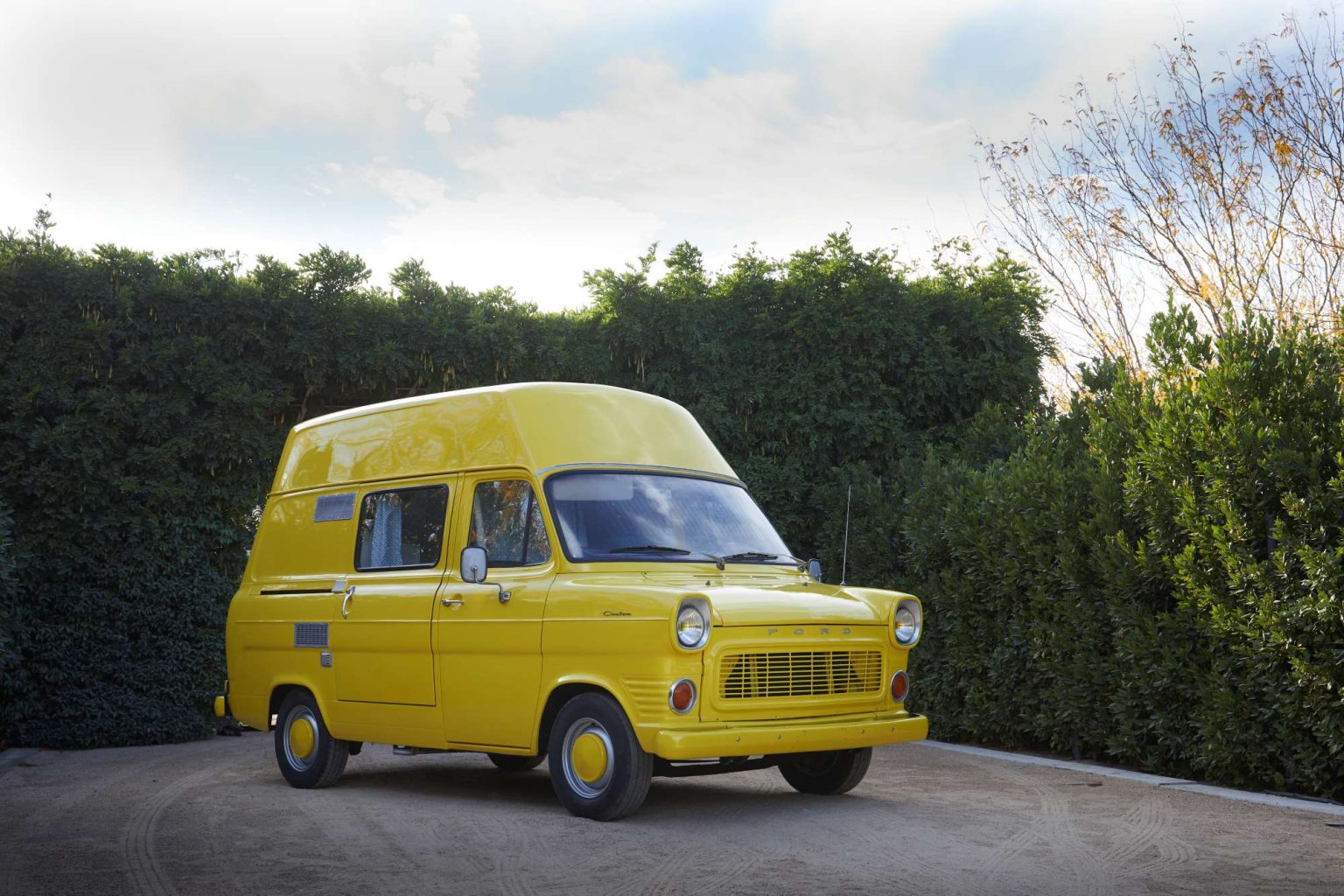 La Ford Transit cumple 60 años más en forma que nunca y mirando a un ...