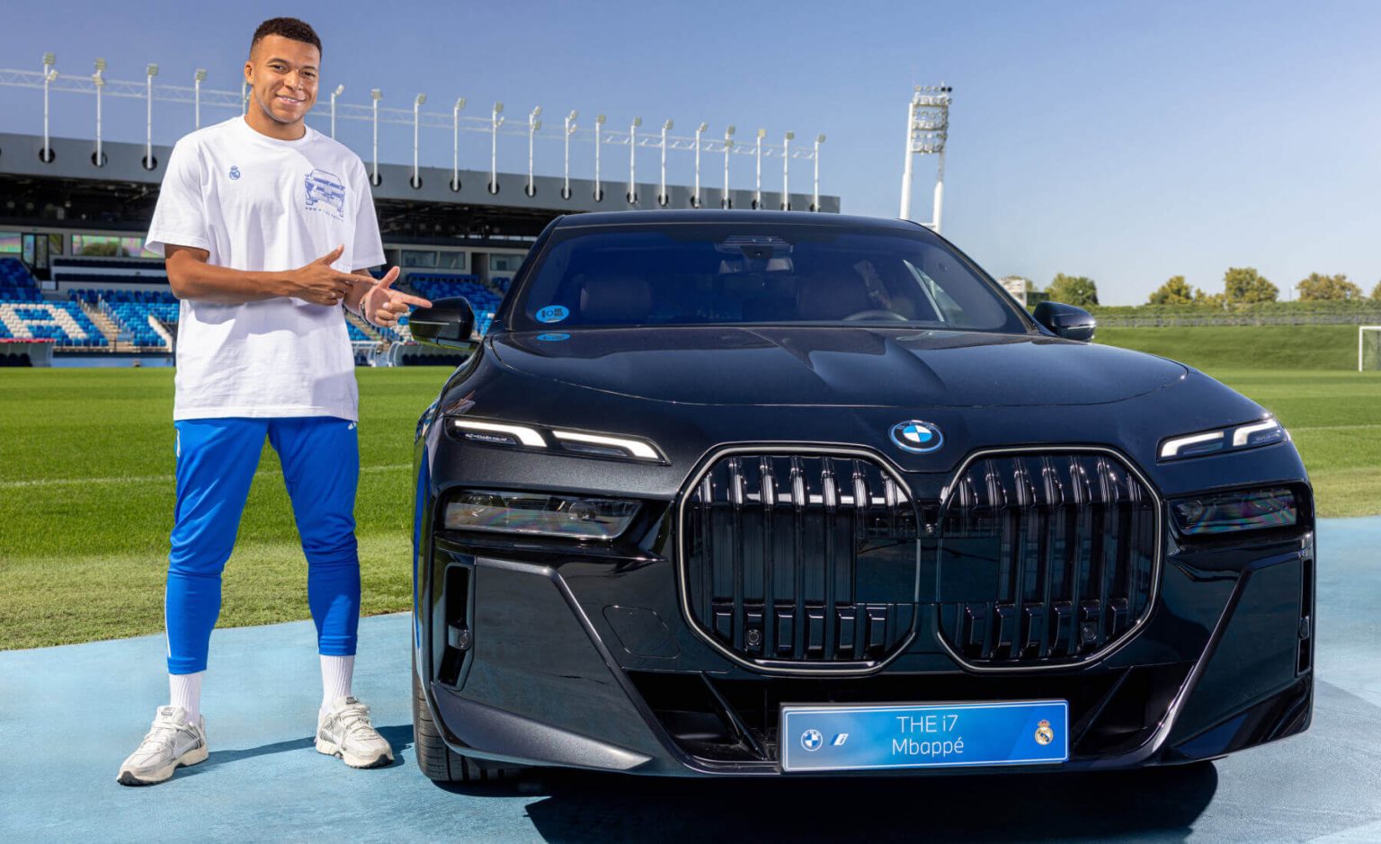 Mbappé ha elegido este BMW de más de 140.000 euros, pero ¿por qué no ...