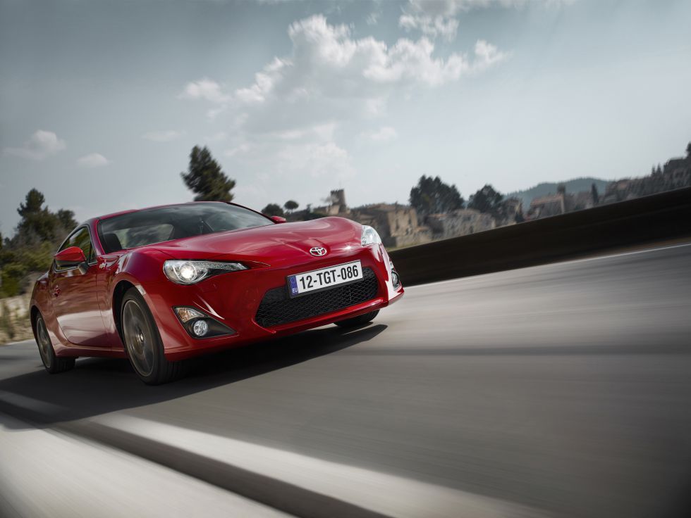 Toyota lanza el GT86 2016
